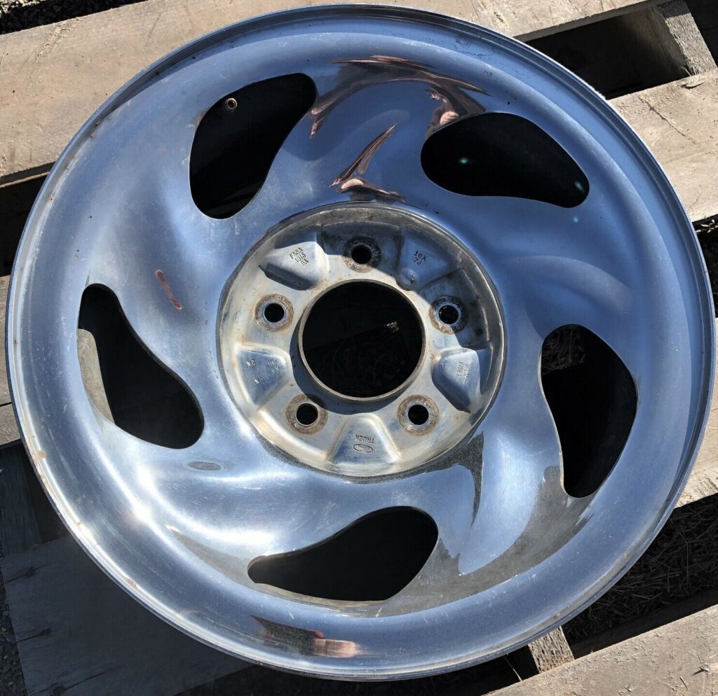 16 Inch 5 Lug Wheel Rim Navigator Expedition F 150 Pickup 3195B chrome